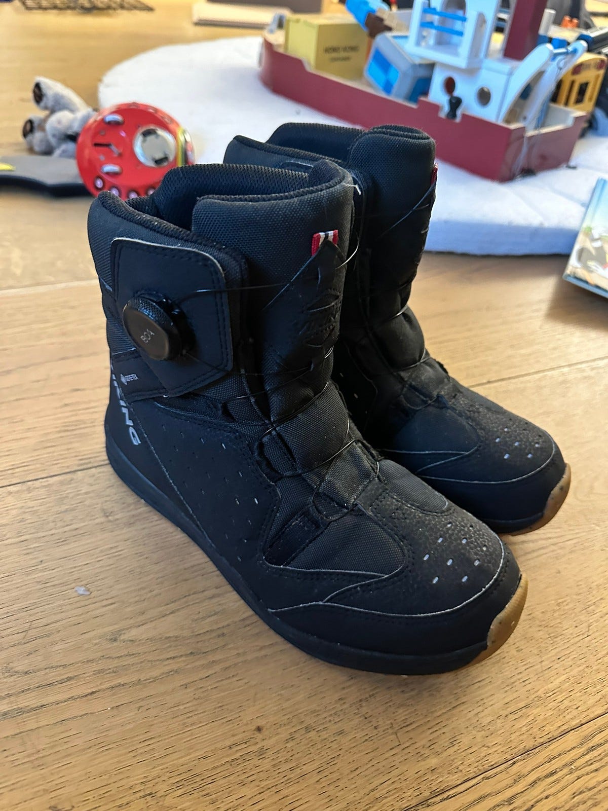 Nesten ubrukte viking vintersko str 40 | FINN-torget