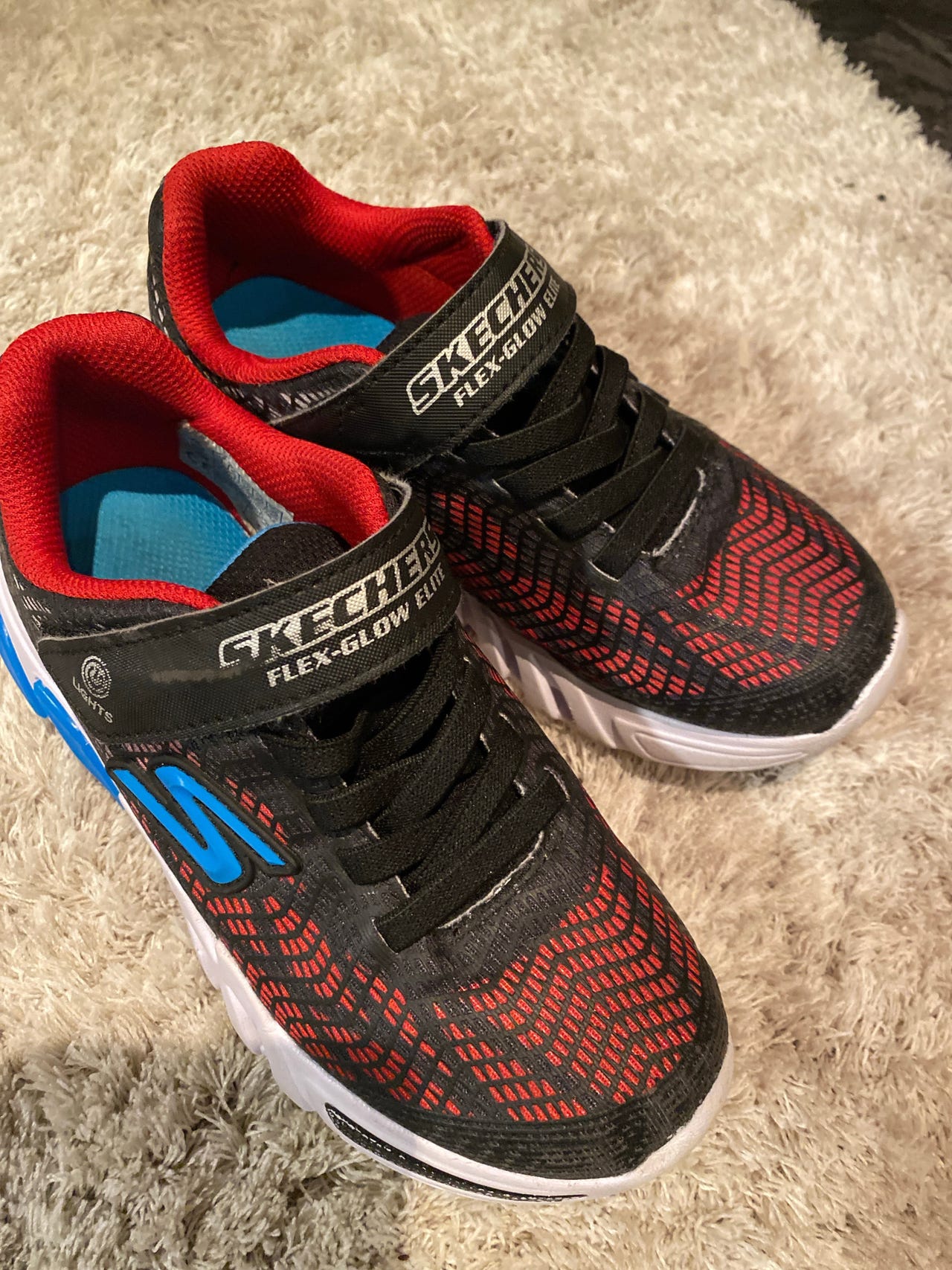 Blinkesko skechers | FINN-torget