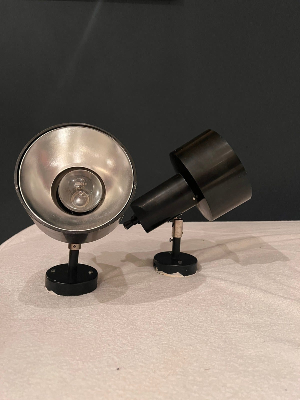 2 stykk kule spotter til vegg eller tak | FINN-torget