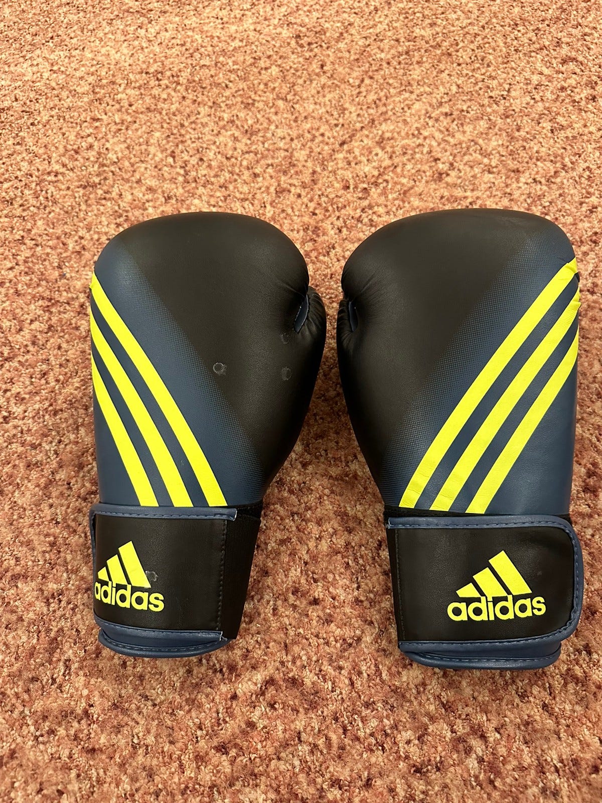 Bokse hansker Adidas 14oz | FINN-torget