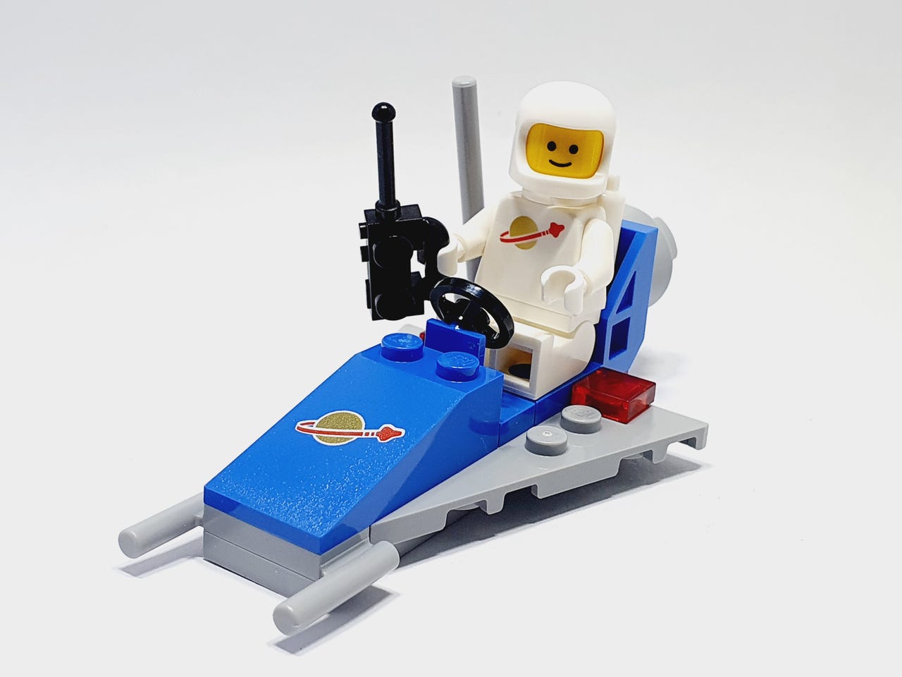LEGO Classic Space | White Astronaut | Jenny (tlm110) | FINN-torget