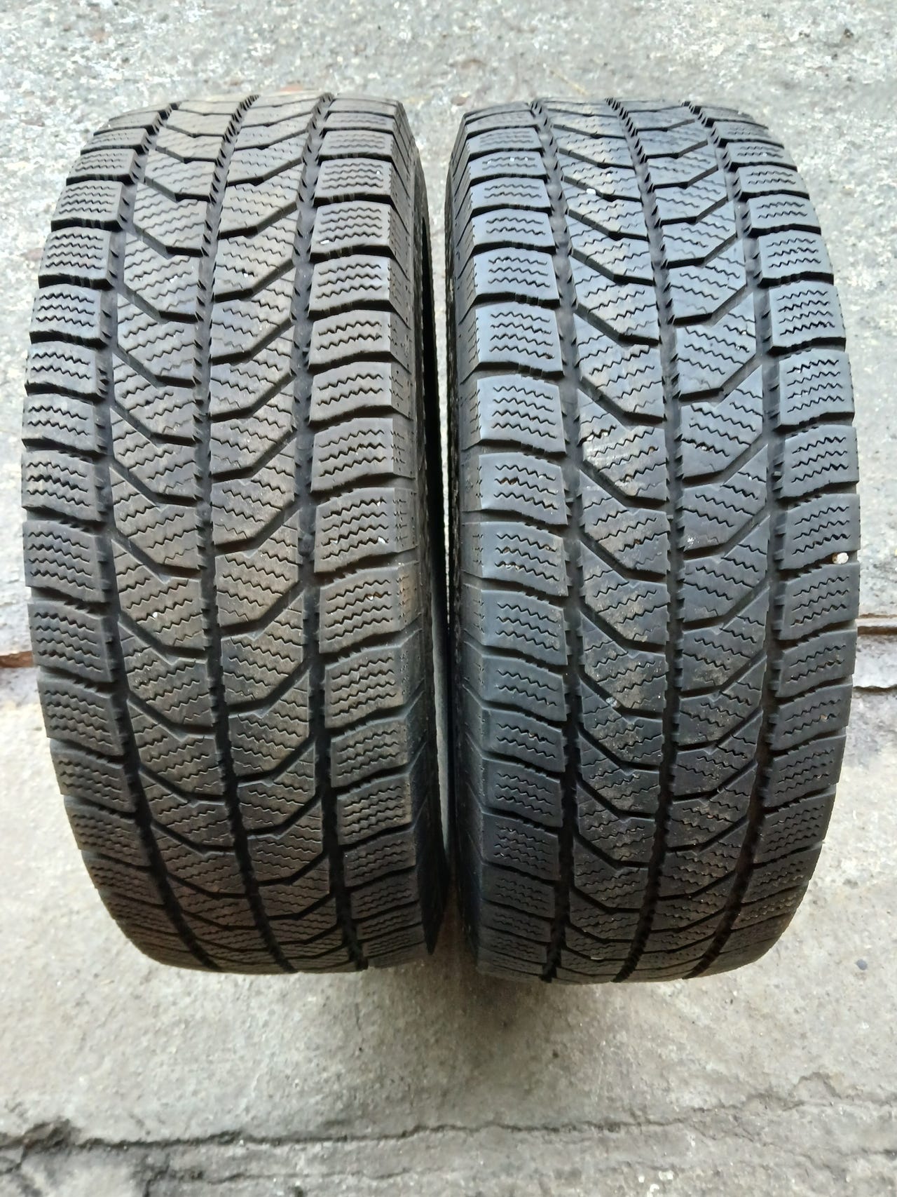 Continental vinterdekk 215/65 R 16 C | FINN-torget