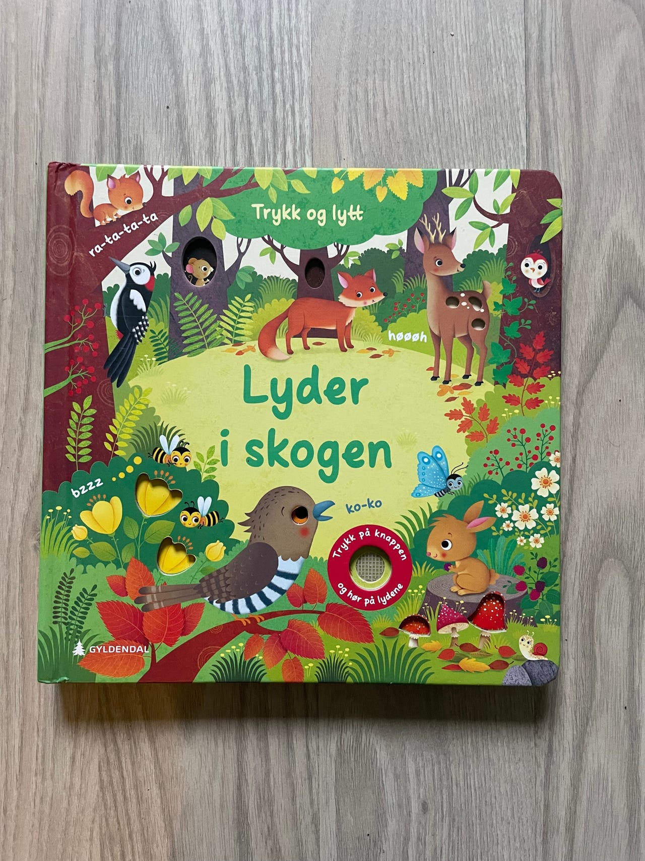 Lyder i skogen: Bok med lyd | FINN-torget
