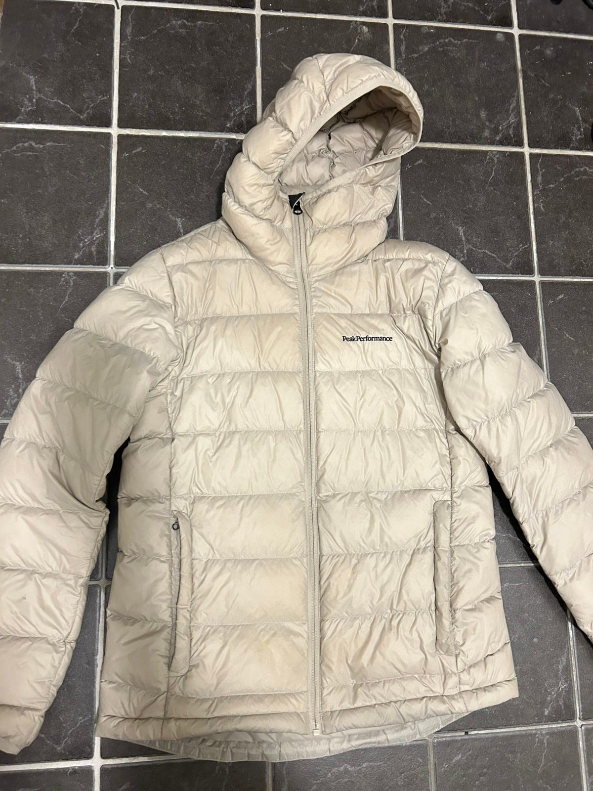 Peak Performance boblejakke | FINN-torget