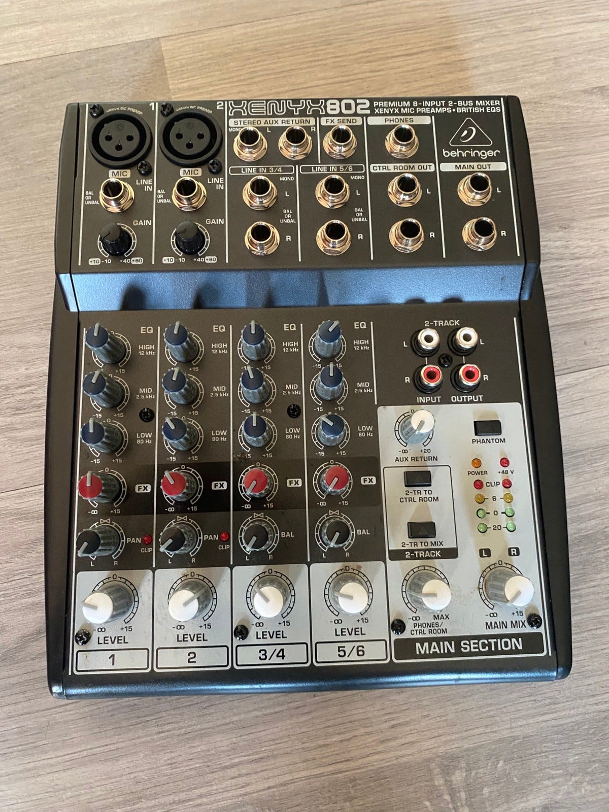 Behringer Analog Mixer 8 Channel XENYX 802 | FINN-torget