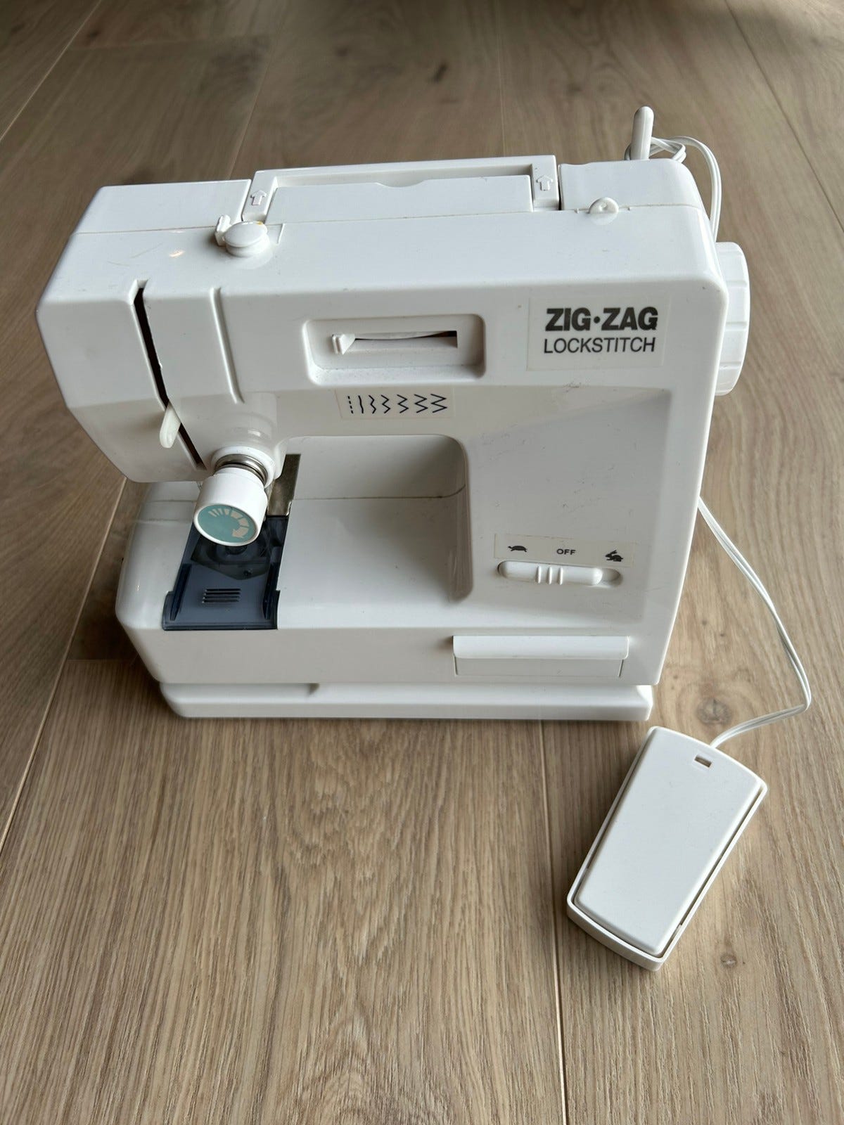 Symaskin til barn/junior 🧵🪡 | FINN-torget