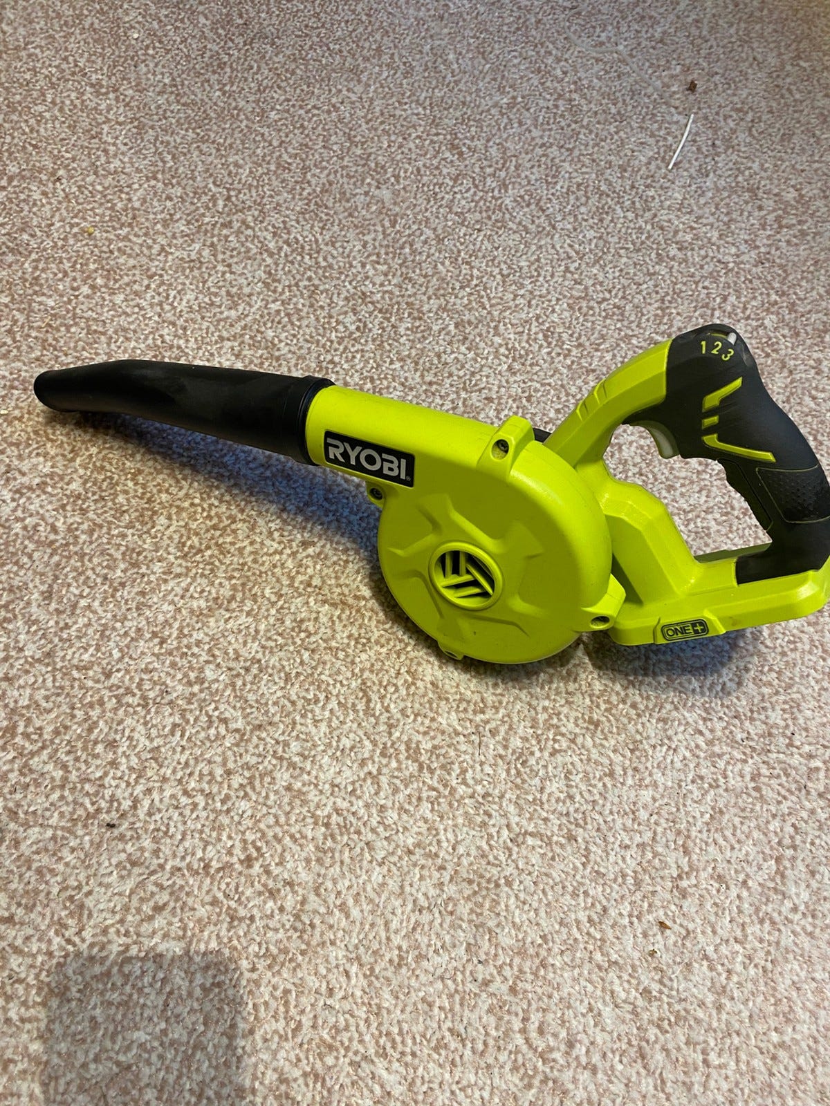 Ryobi R18TB-0 blåser | FINN-torget