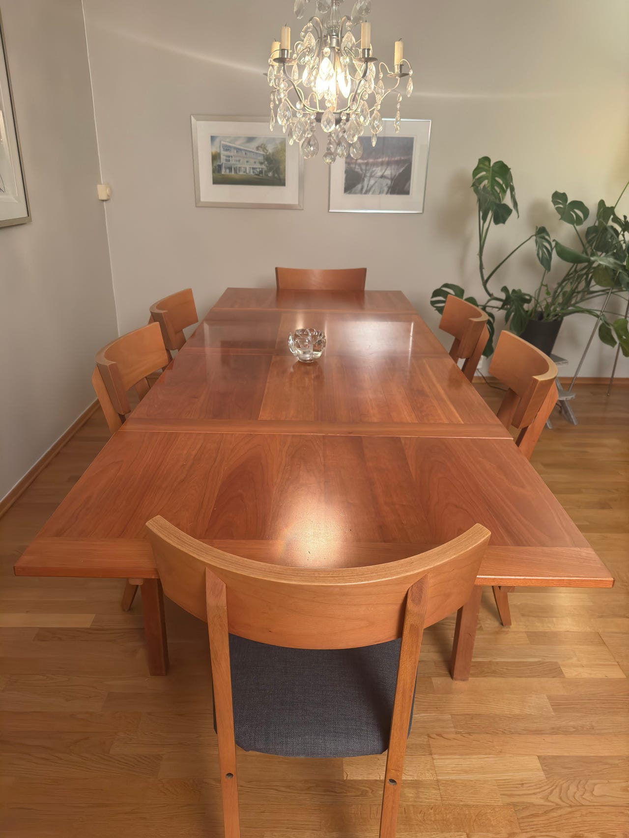 Spisebord fra danske Ansager Møbler + 6 stoler | FINN-torget