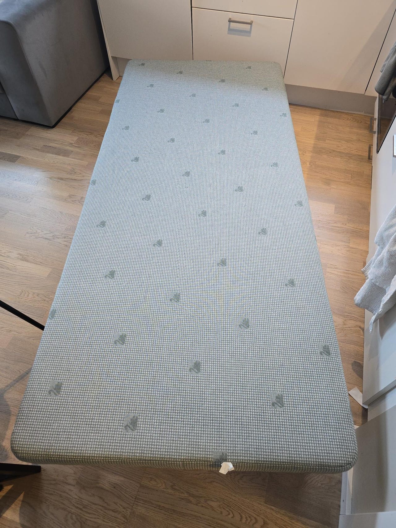 Seng gis bort mot henting | FINN-torget