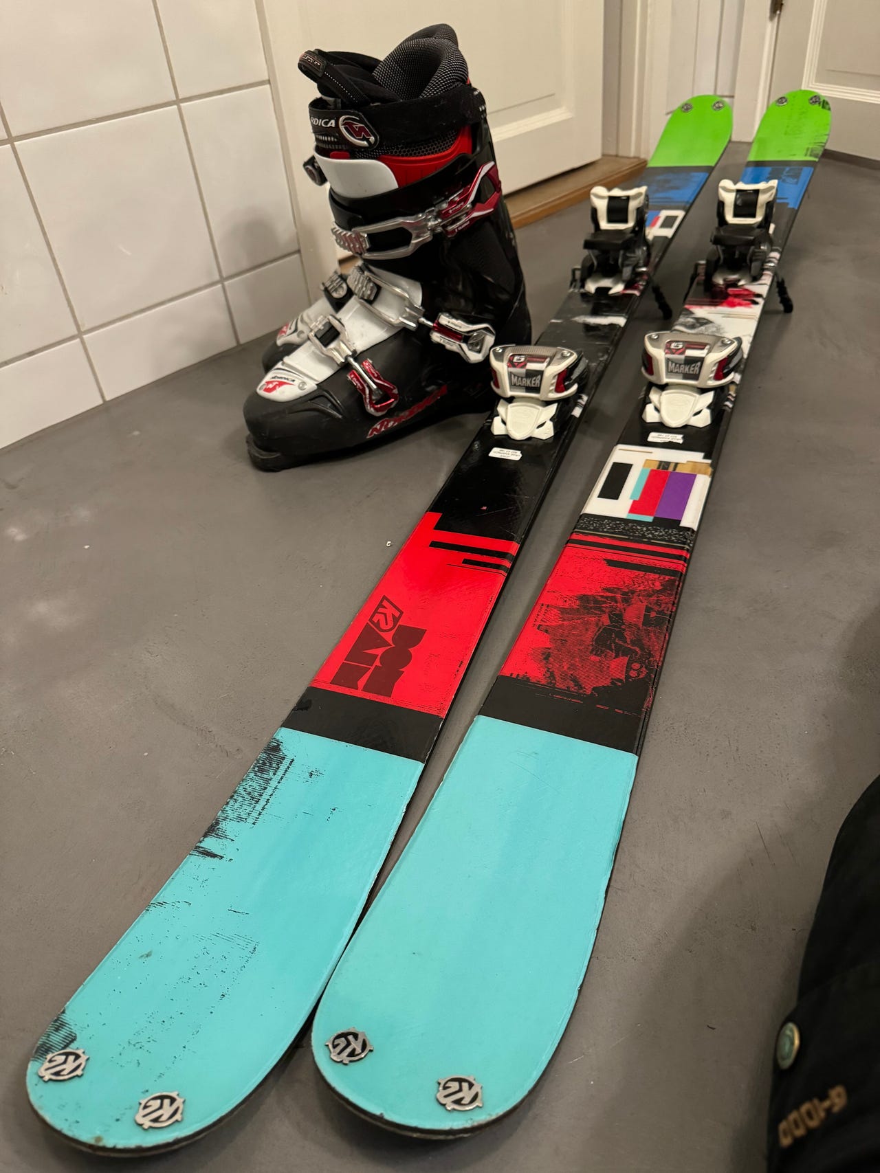 Slalomski K2 domain twintip og nordica sko selges | FINN-torget