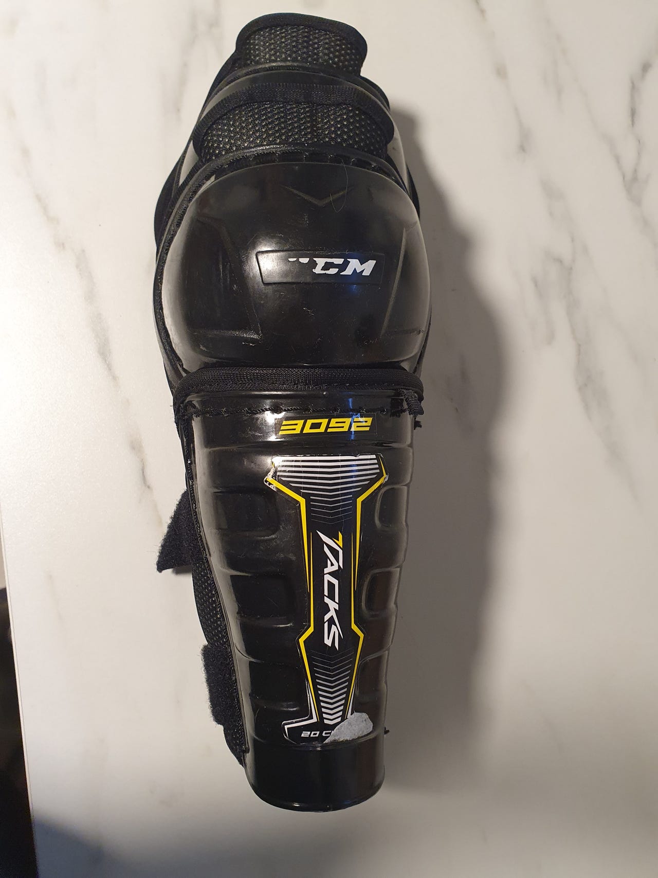 CCM Bandy Shin Guards / knebeskyttelse | FINN-torget