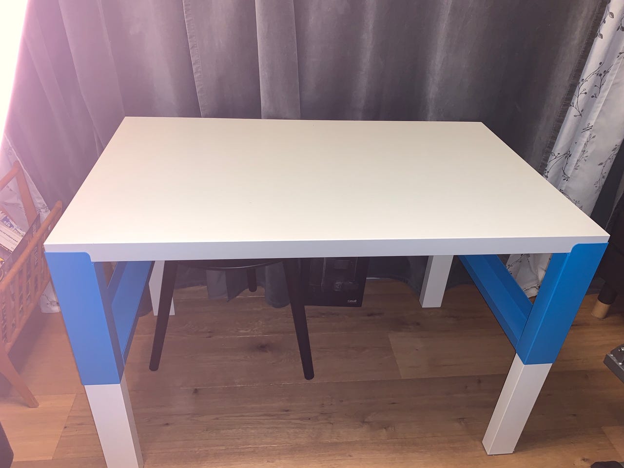 Ikea justerbart skrivebord til barn | FINN-torget