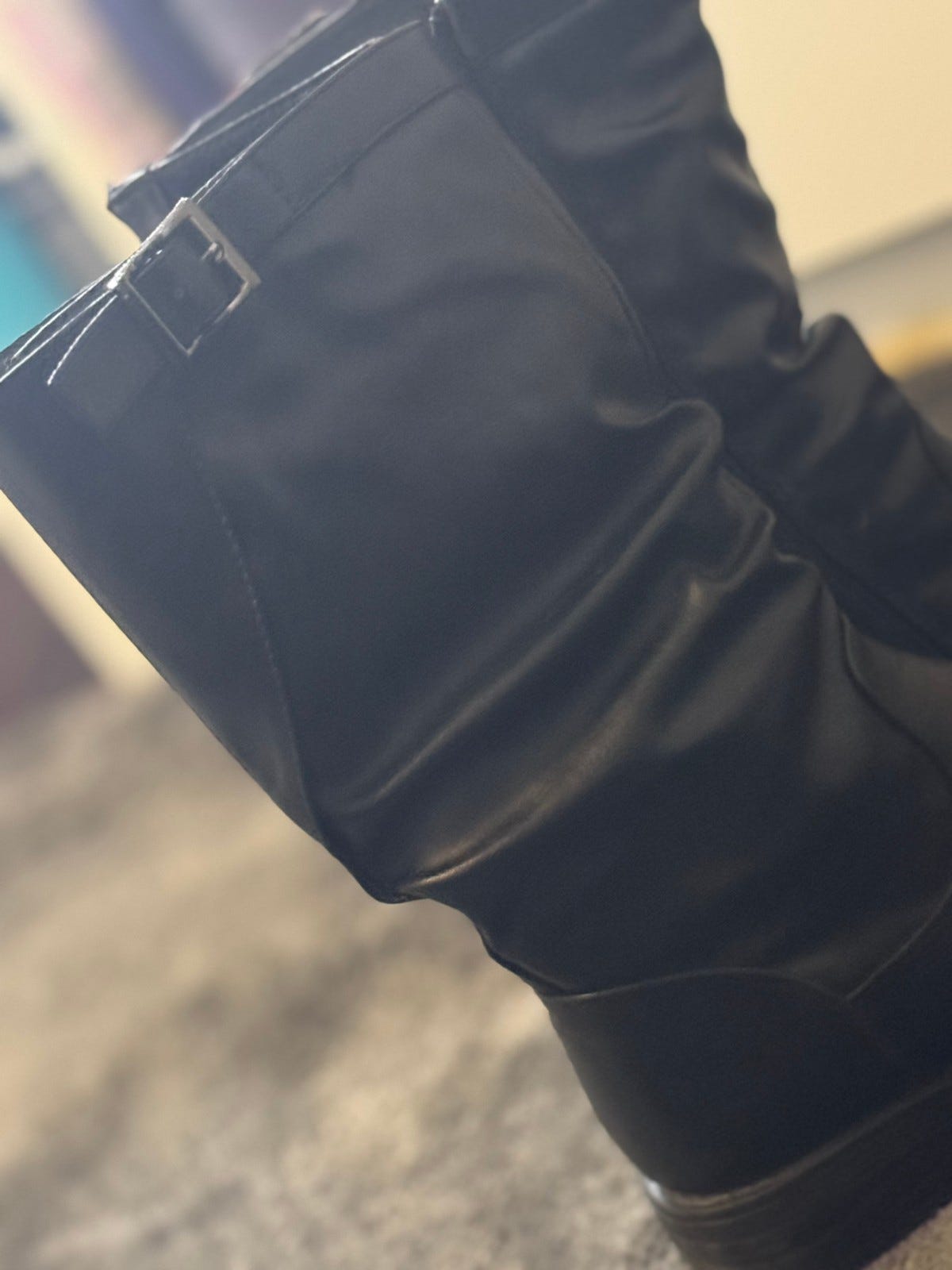 Helt nye sorte boots | FINN-torget