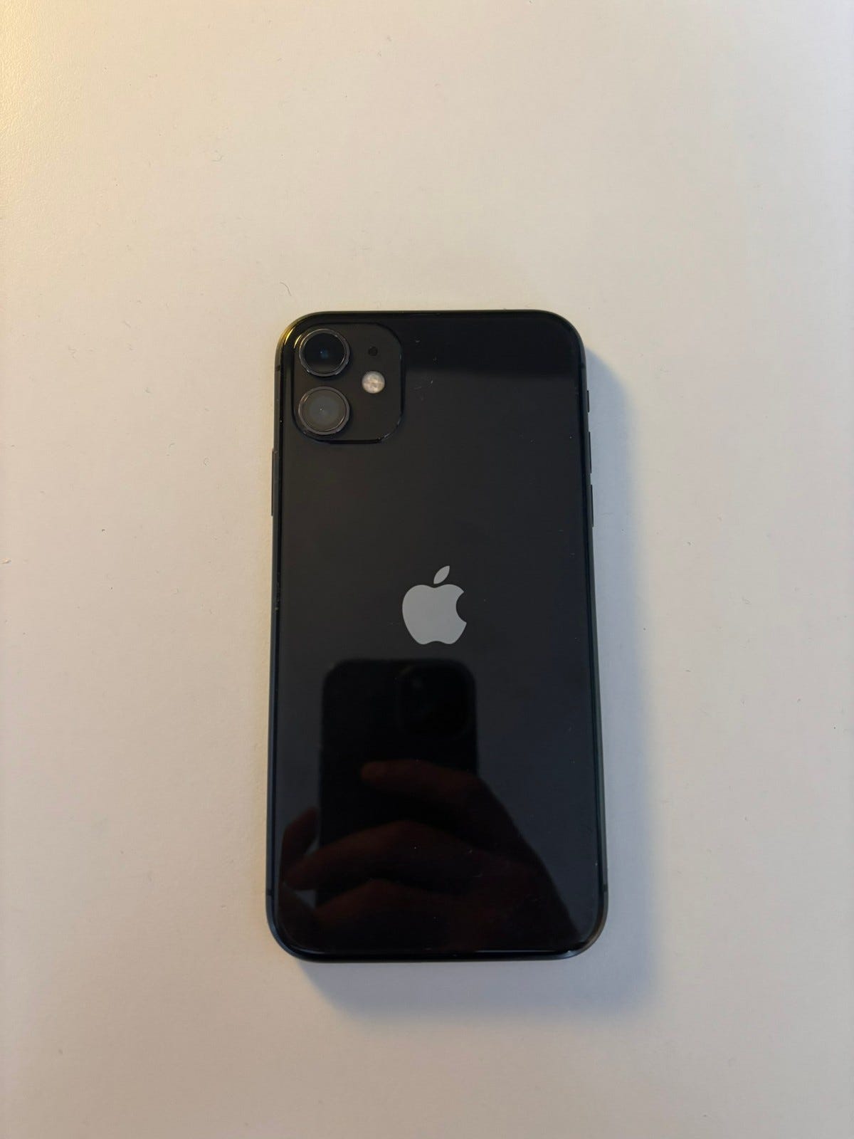 iPhone 11 64 GB Svart | FINN-torget