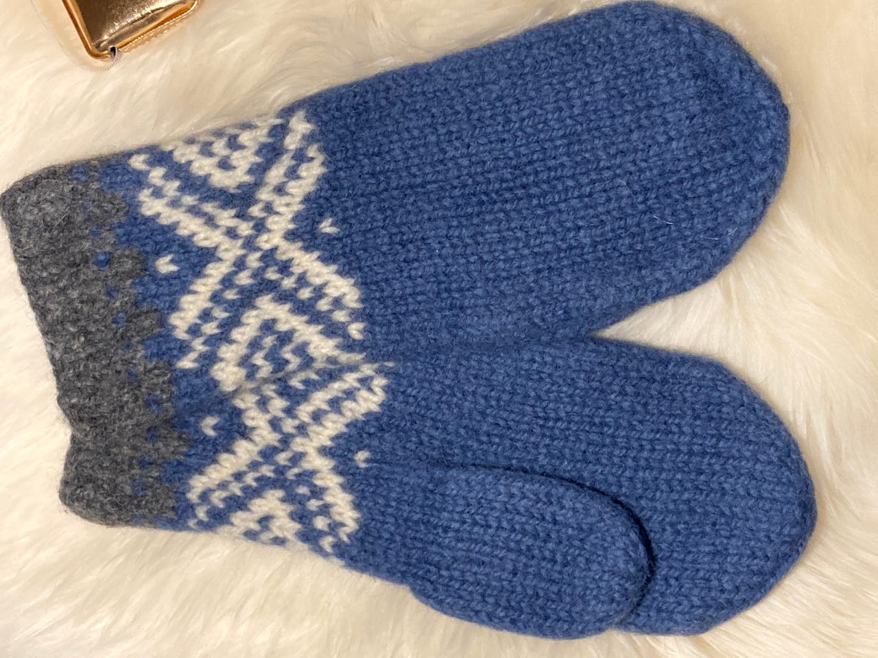 Mariusvotter ☃️Tova votter med Marius mønster | FINN-torget