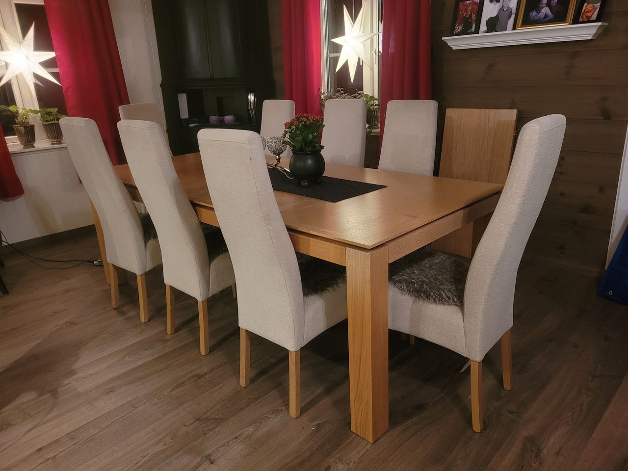 Spisestue med 8 stoler | FINN-torget