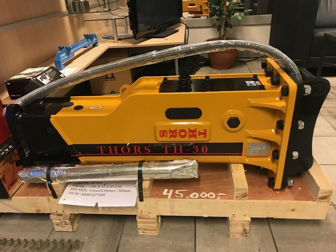 Til salgs: THORS HAMMER - 2024 - Knuse -og sikteutstyr | FINN.no