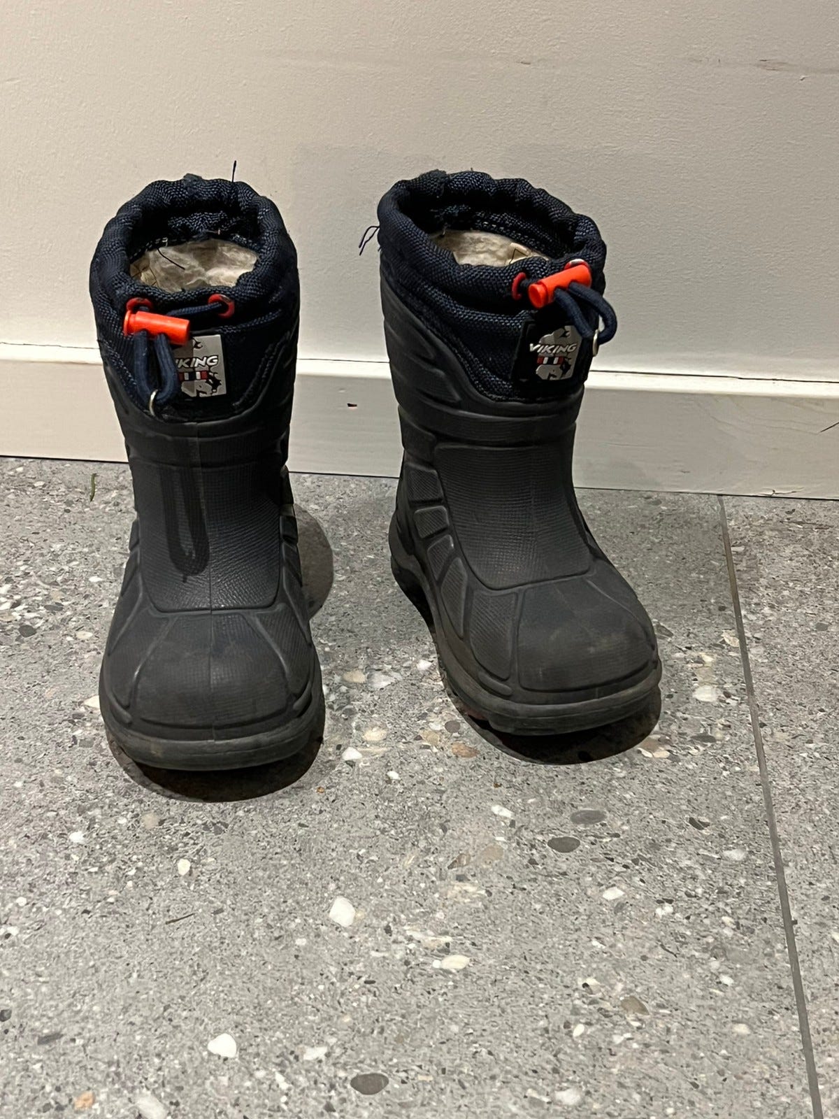 Viking cherrox størrelse 24 til salgs! | FINN-torget