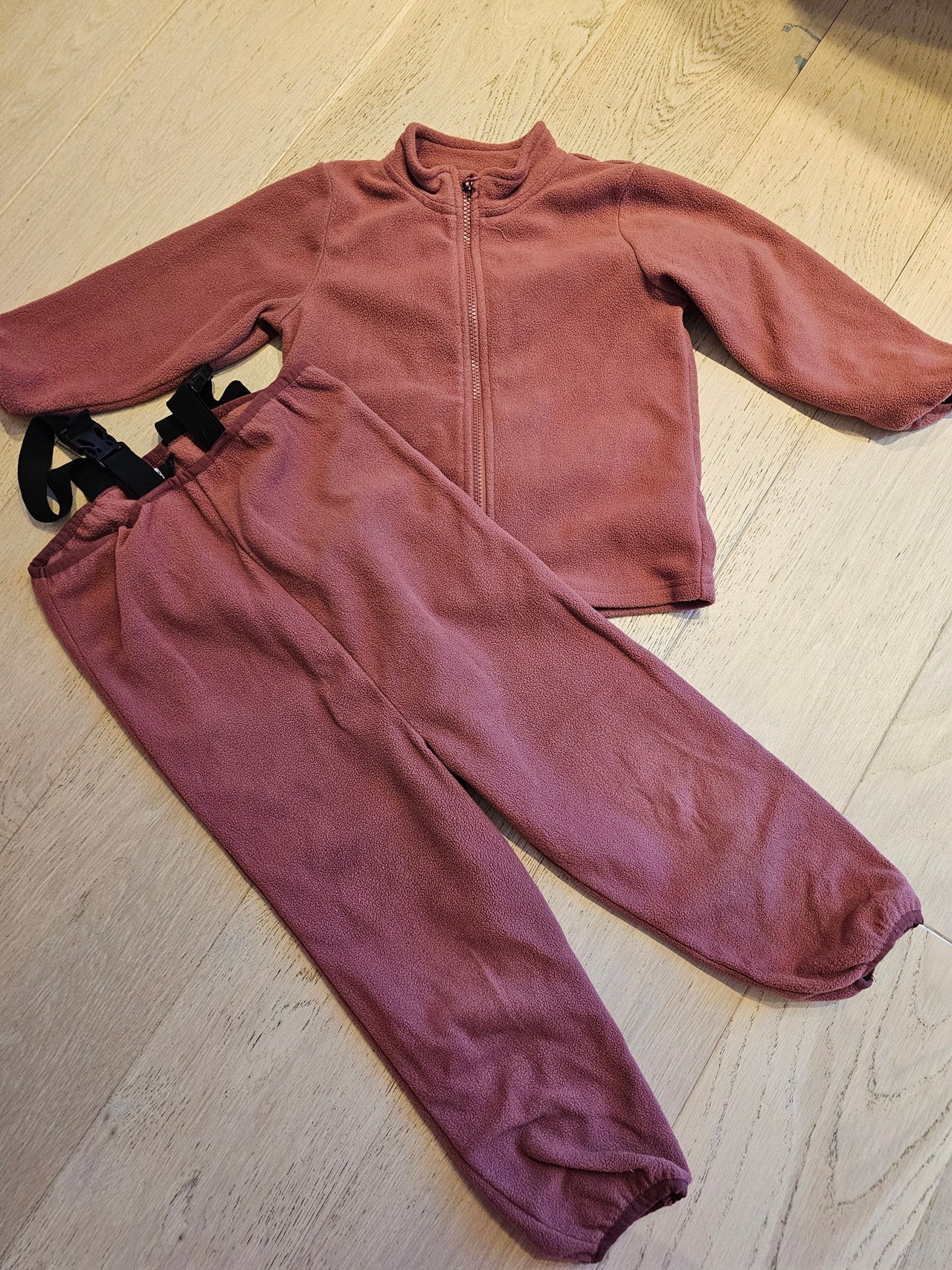 Fleece sett fra Name It str 104 | FINN-torget