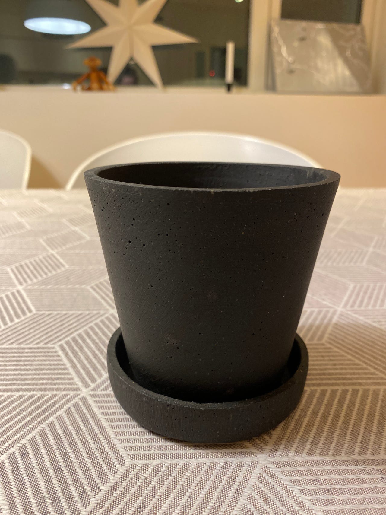 Hay flower pot with saucer størrelse S | FINN-torget