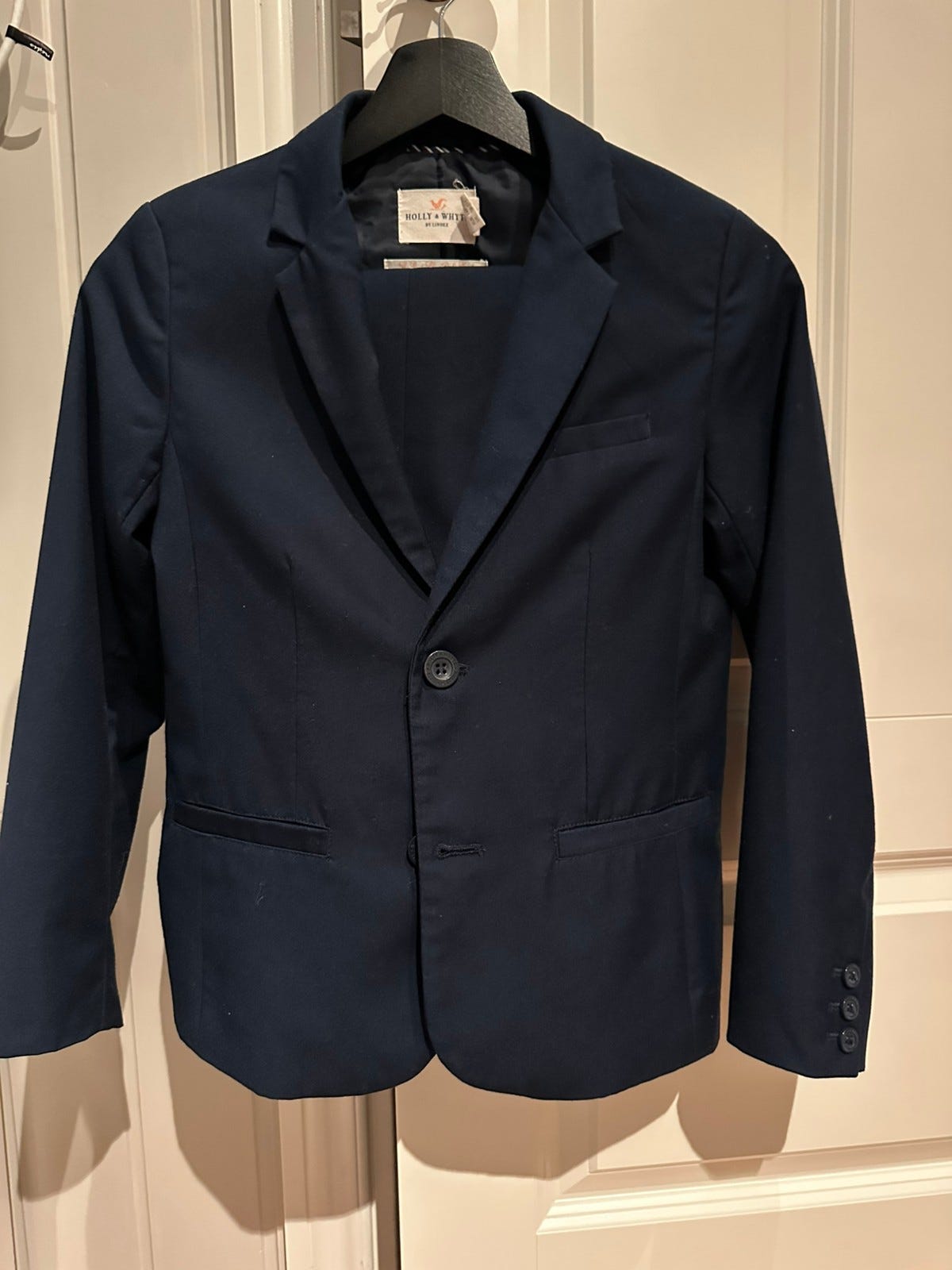 Fin dress til gutt | FINN-torget