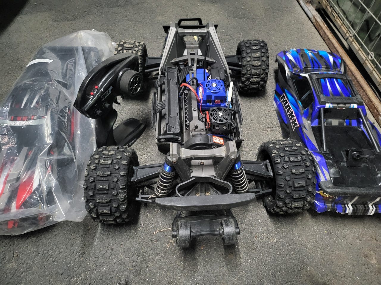 Traxxas maxx V2 | FINN-torget