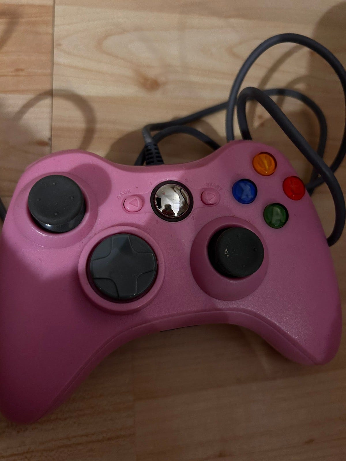 Rosa xbox kontroll | FINN-torget