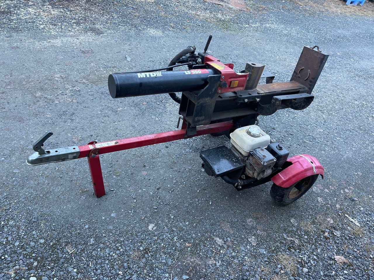 MTD 25 tonn vedkløyver LS550. | FINN-torget