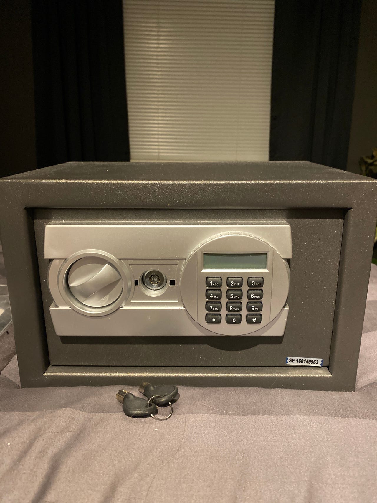 Mini sikkerhetsskap/safe | FINN-torget