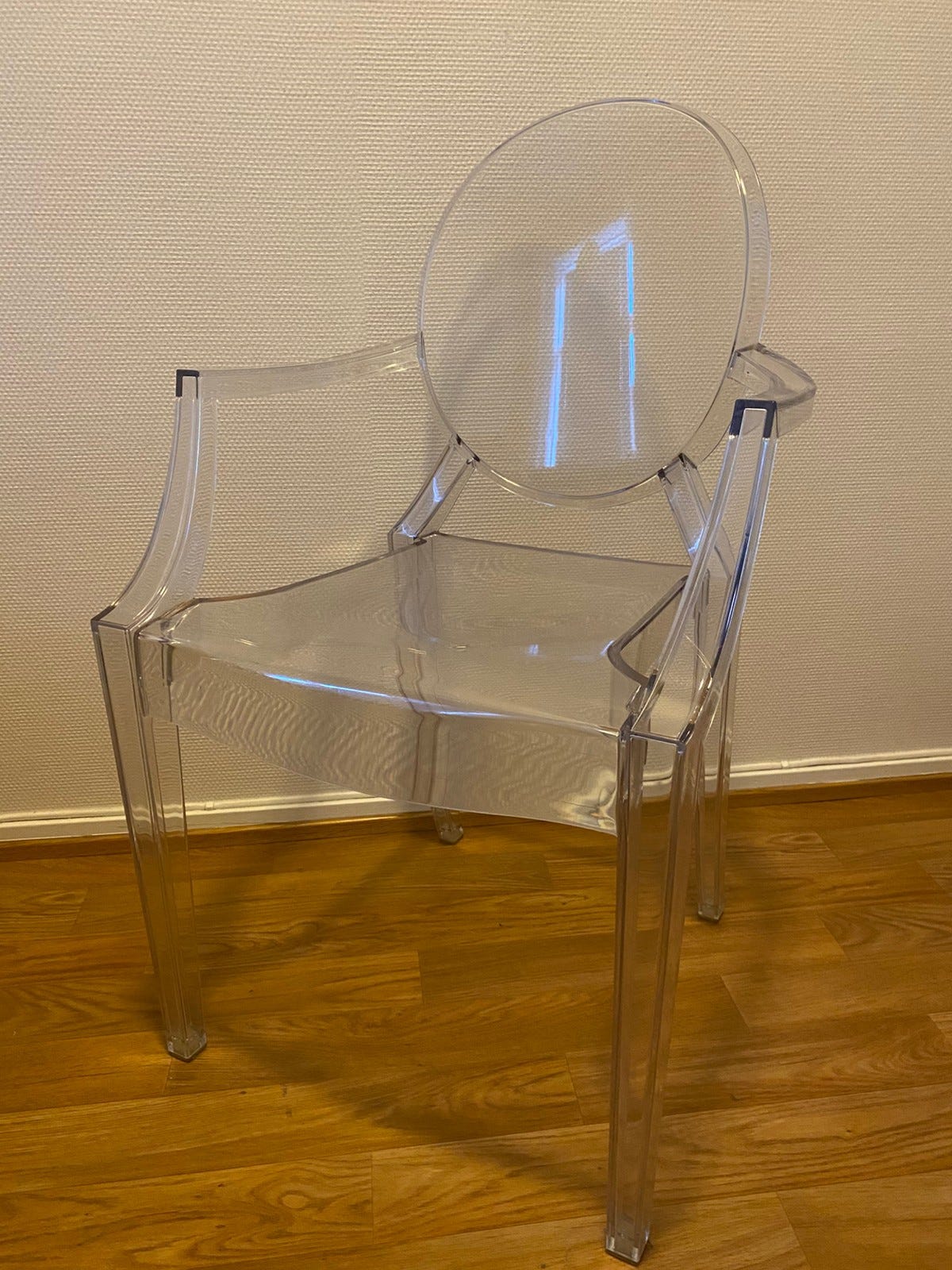 Kartell Louis Ghost stol | FINN-torget