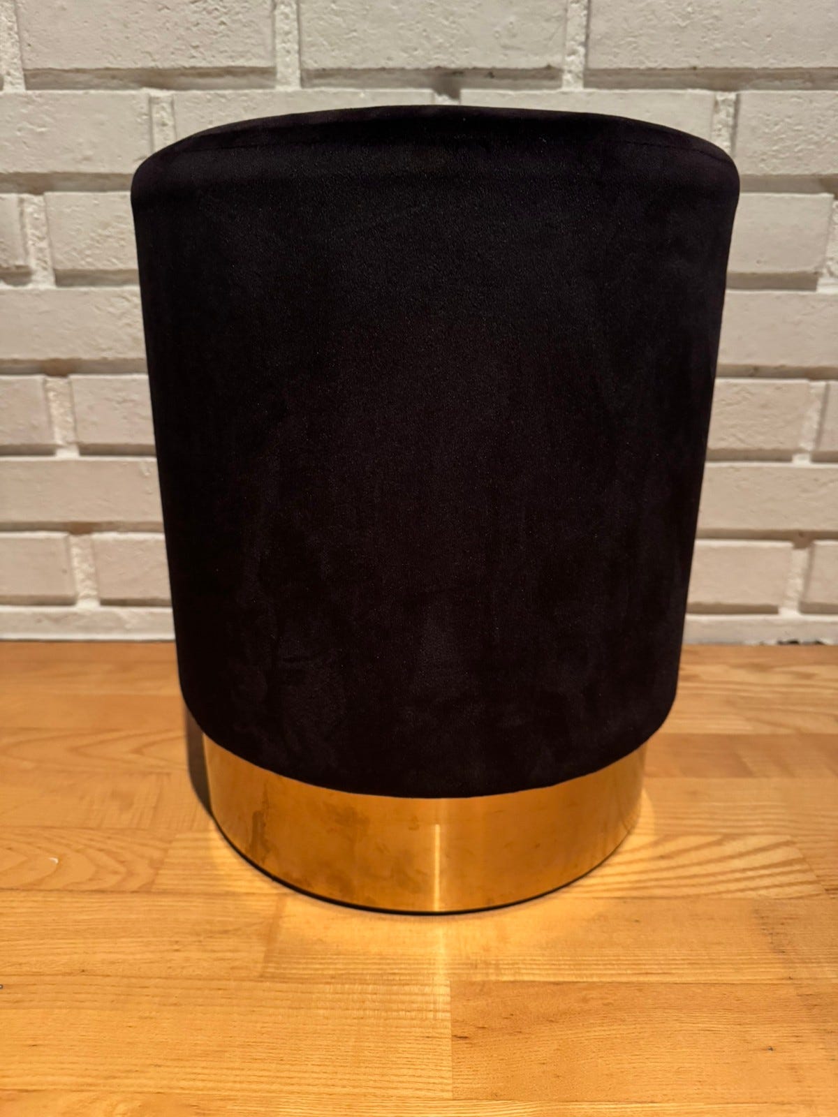 Velur puff | FINN-torget