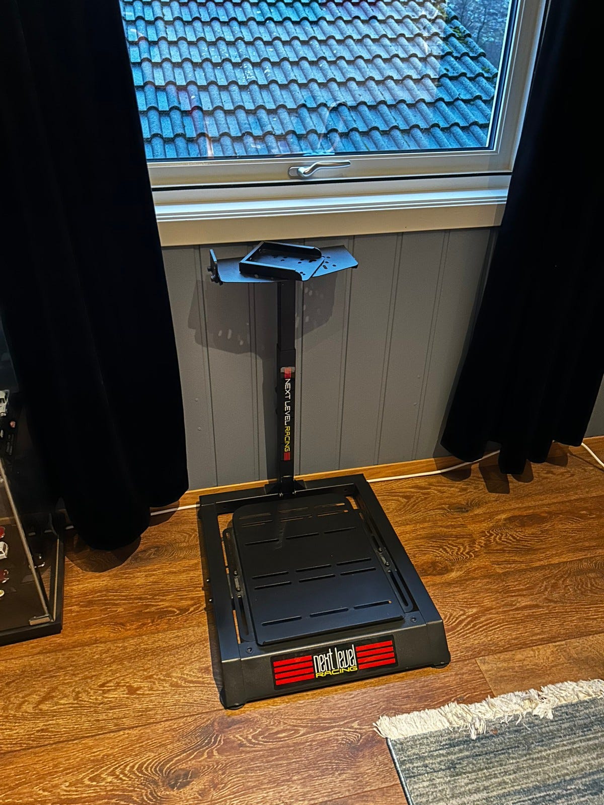 Ratt og pedal stand | FINN-torget