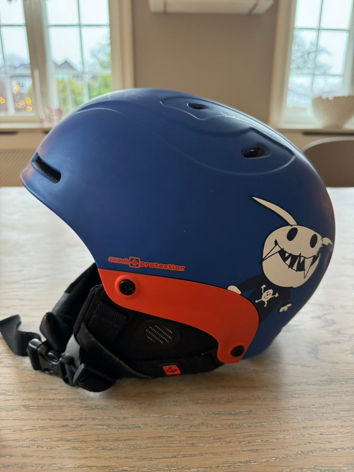 Sweet protection hjelm barn | FINN-torget