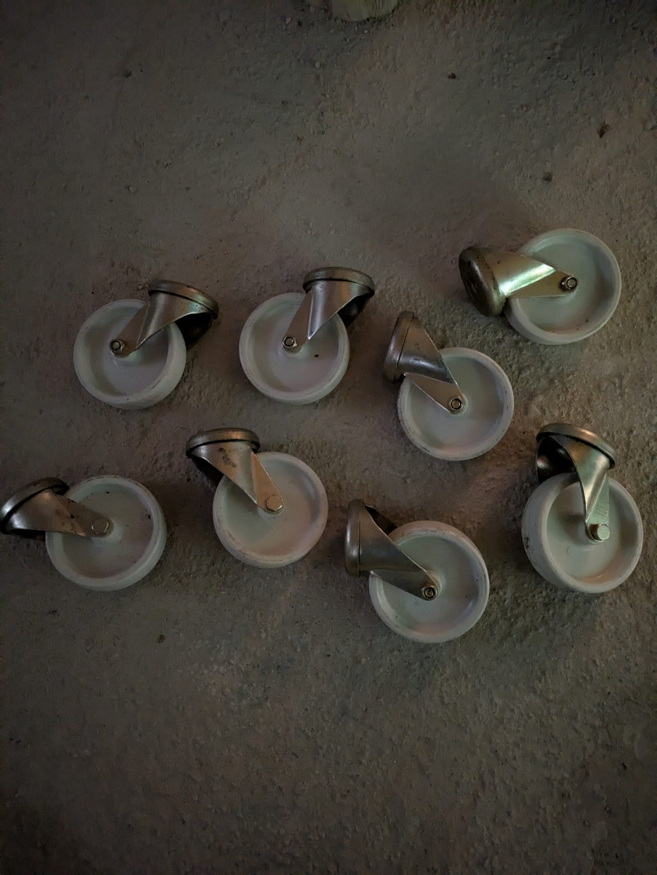 8 stk små hjul | FINN-torget