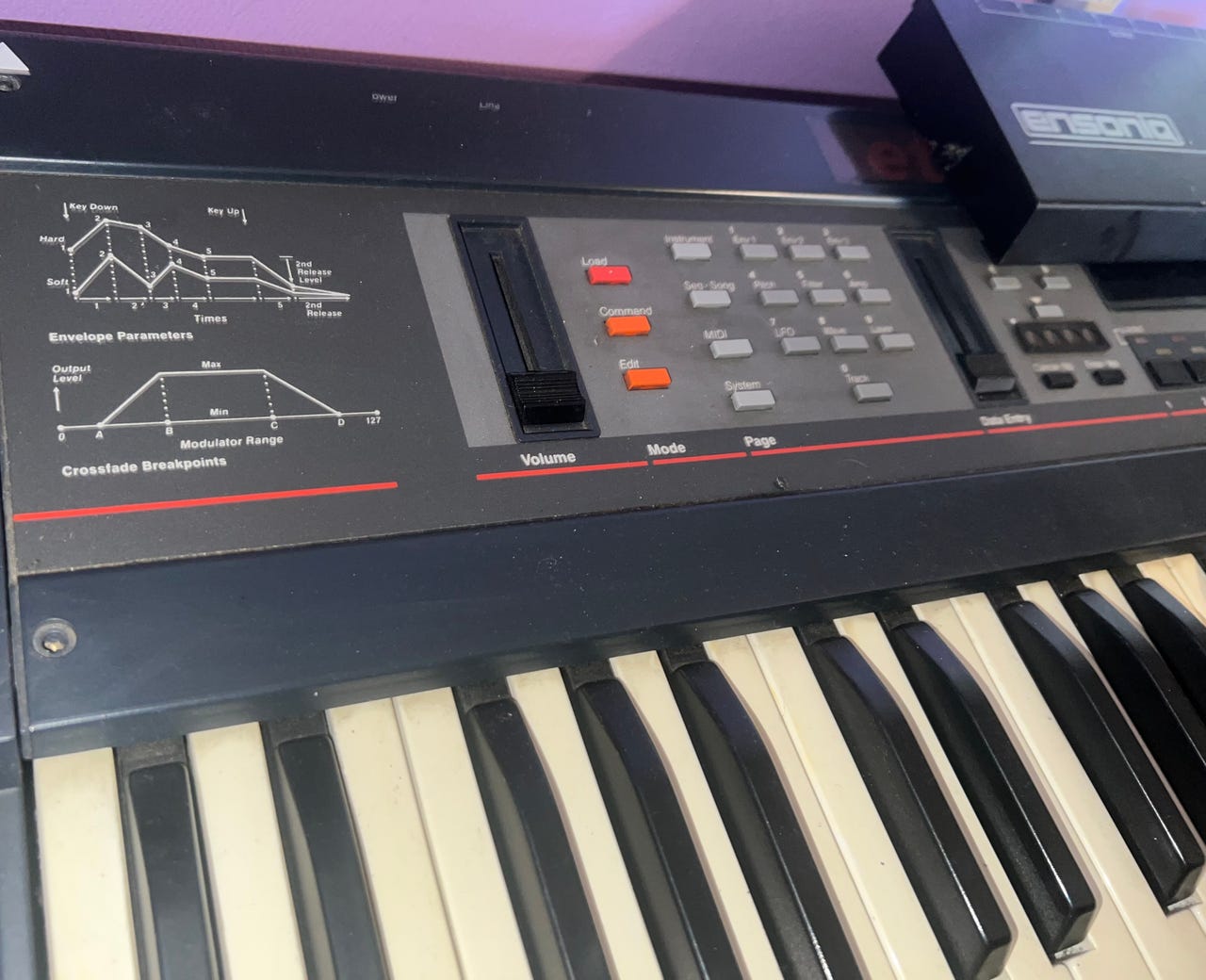 Ensoniq EPS, Oex-8 Output expander & 4 x Memory Cartridge. | FINN-torget