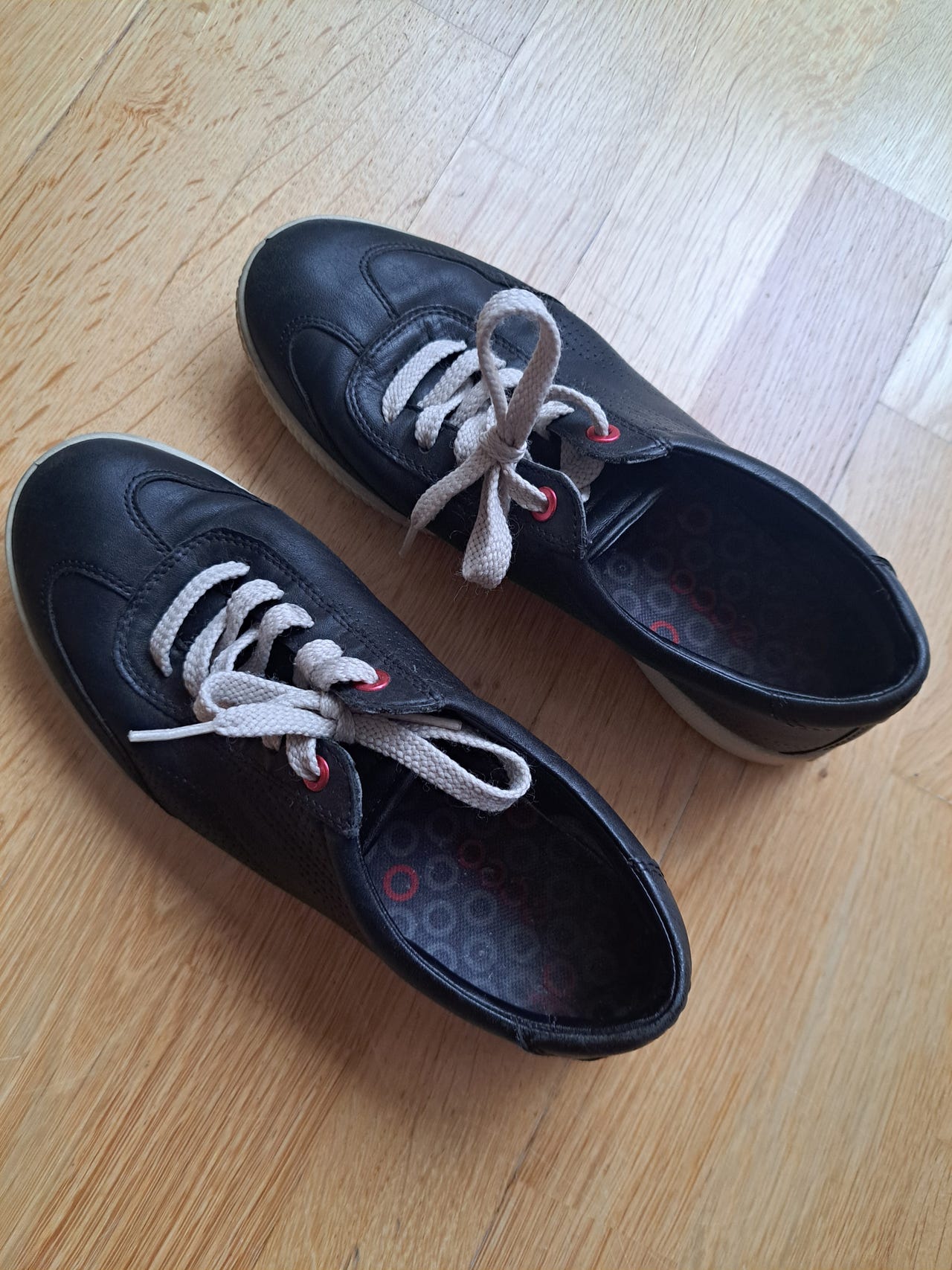 Ecco Skinn sko sorte med snøring | FINN-torget