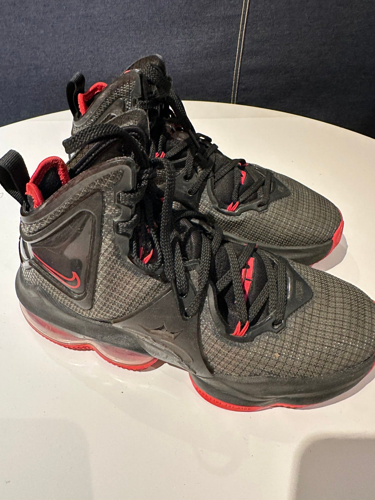 LeBron Basket sko | FINN-torget