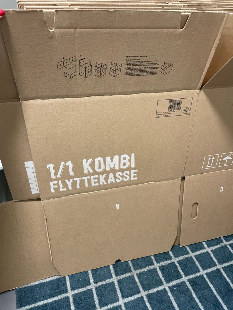 Flytteesker selges | FINN-torget