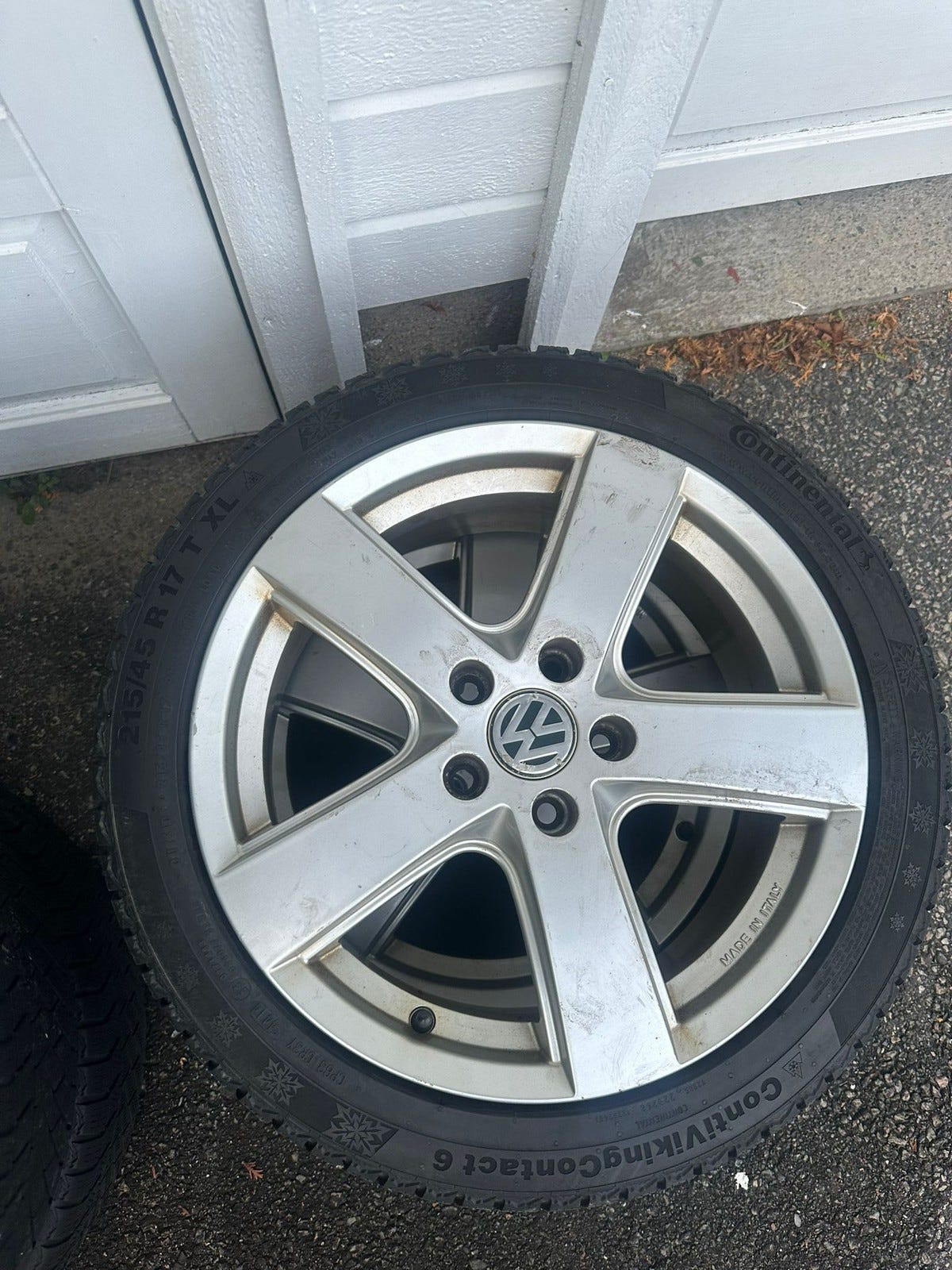 Piggfri dekk | FINN-torget