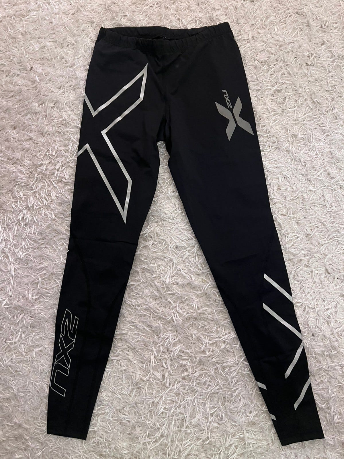 2XU Tights/ Compression / Black / str M | FINN-torget