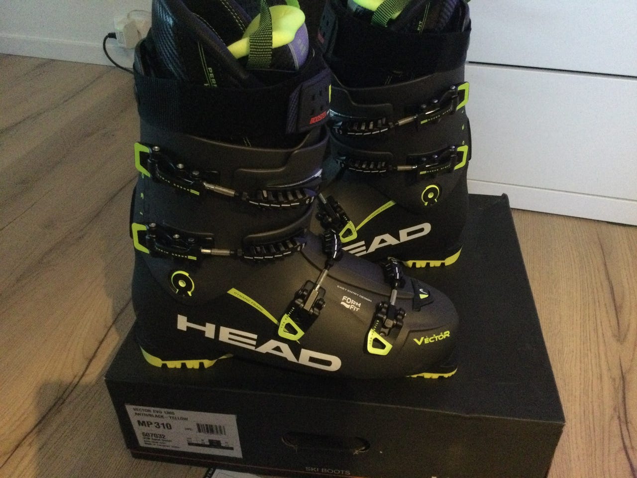 HEAD VECTOR EVO 130 S. . SKI BOOTS - STR 47 | FINN-torget