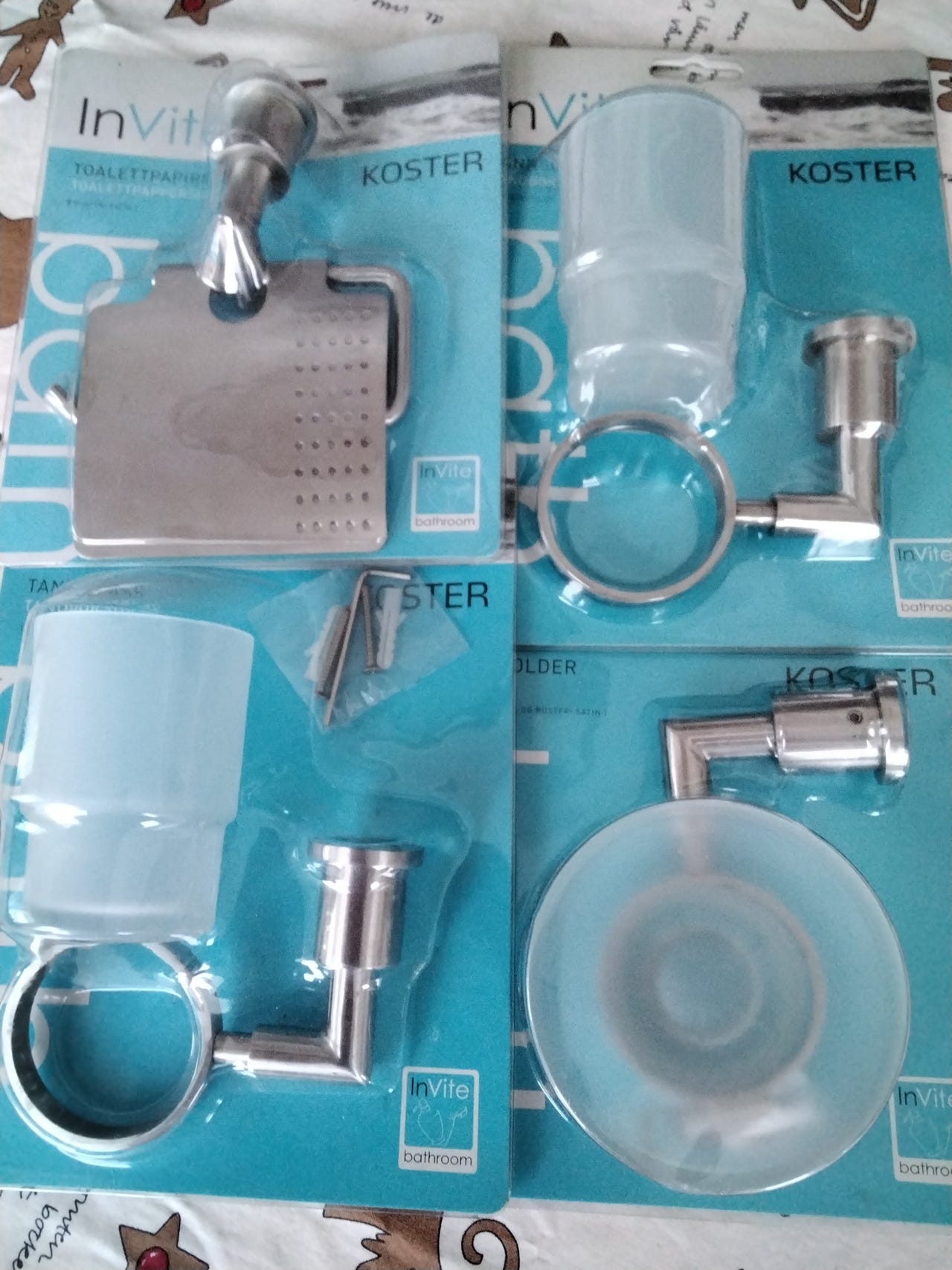 Baderoms tilbehør, 2 tannglass m/holder, toalettrull holder og såpekopp m/holder | FINN-torget