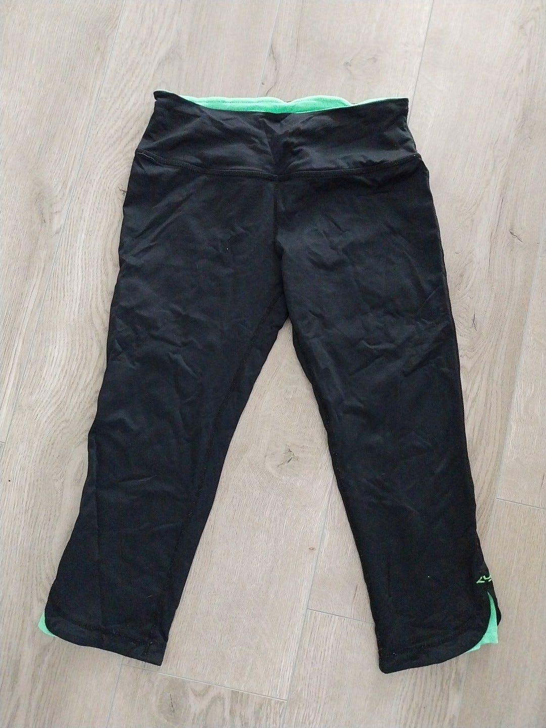 Trenings tights 3 /4 del str small | FINN-torget