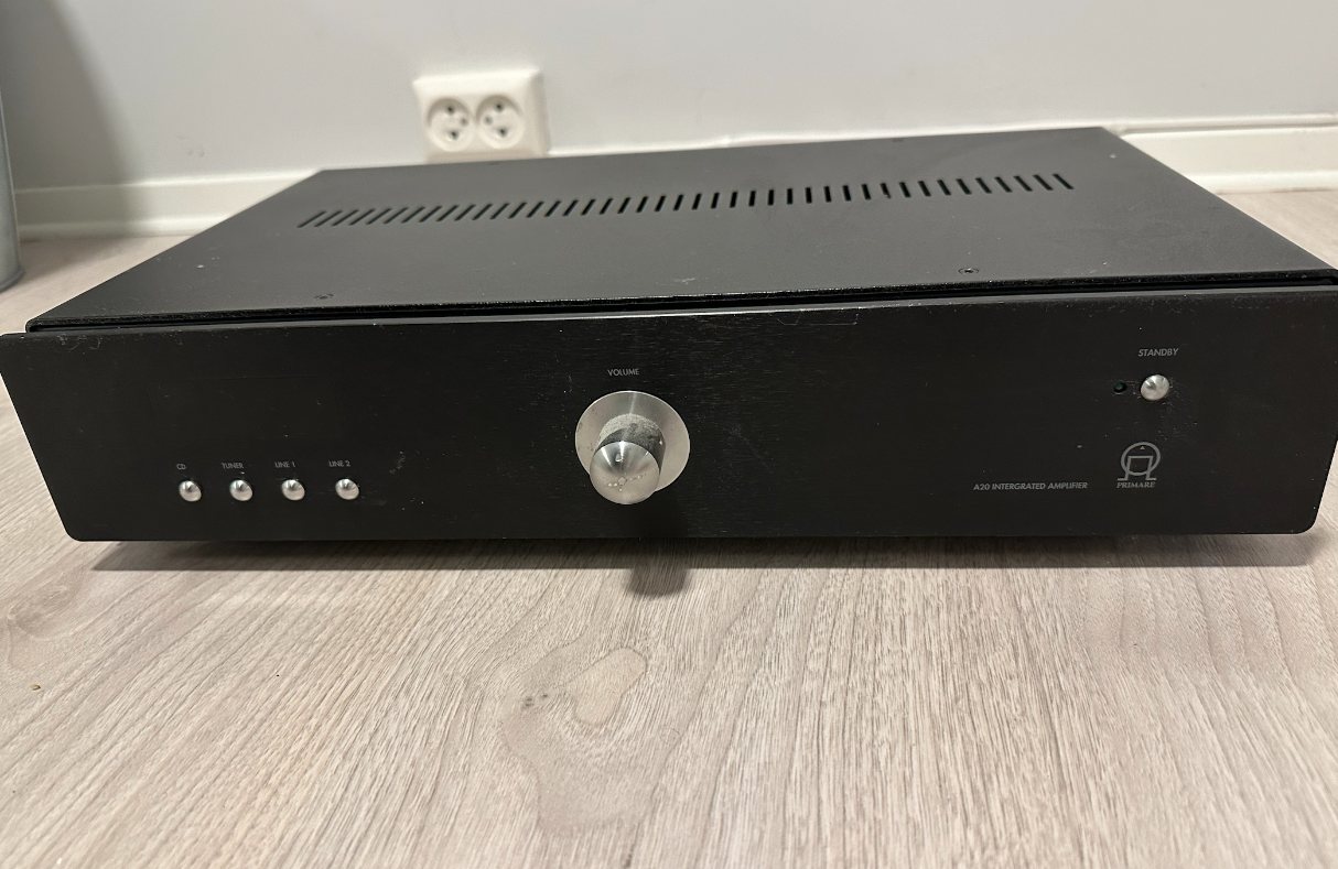 Primare A20 forsterker og Dali AW8 Subwoofer | FINN-torget