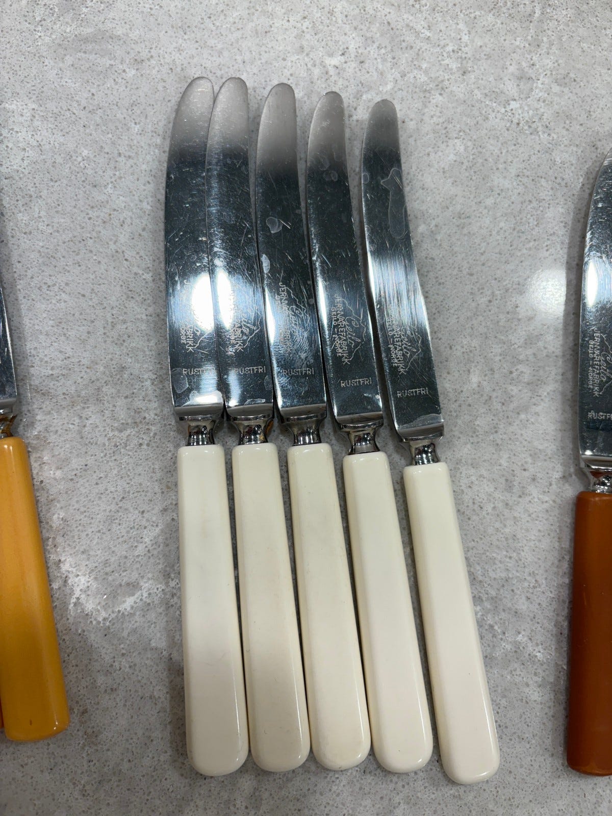 Diverse gamle kniver | FINN-torget