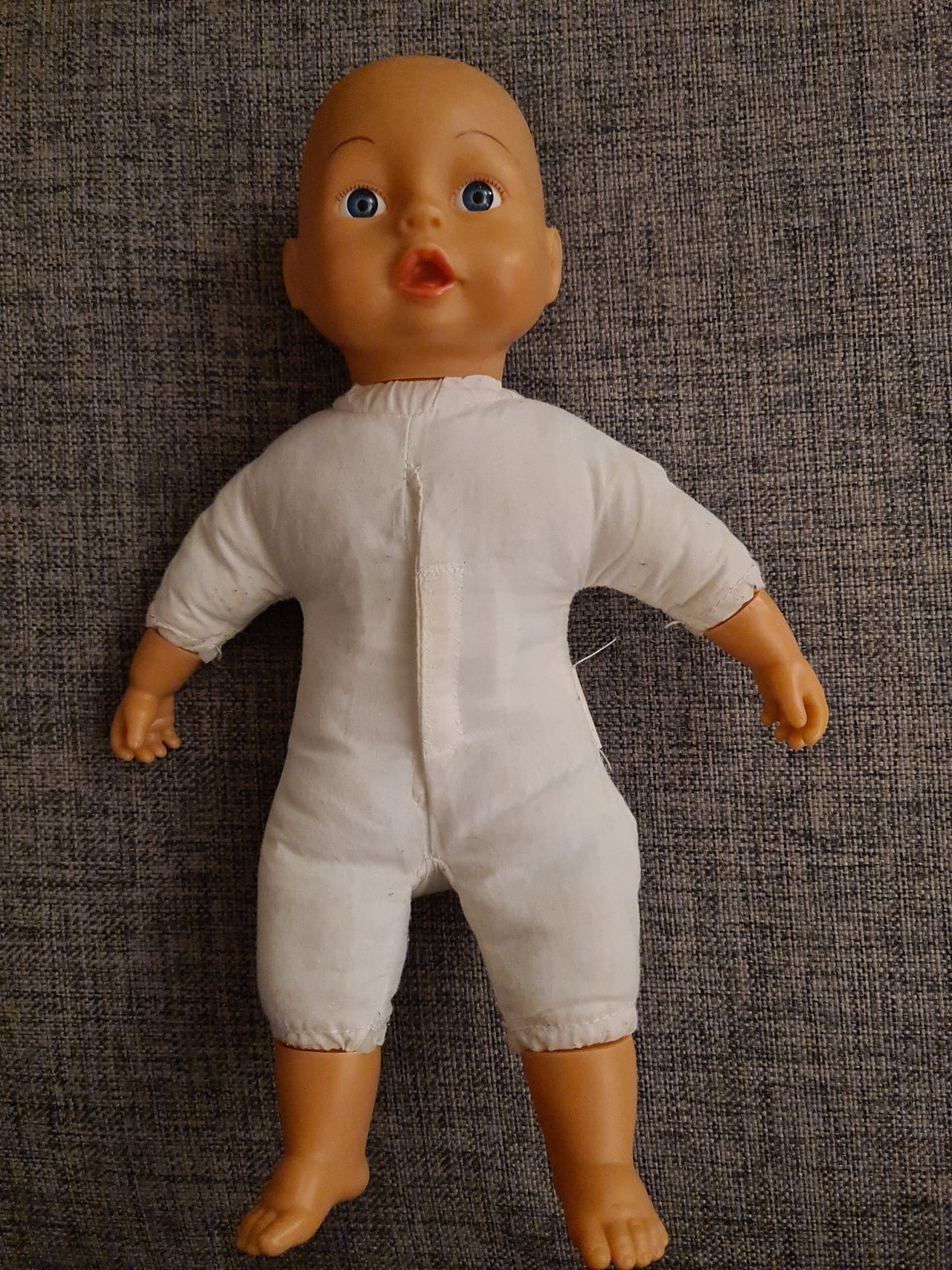 Dukke ca 30-32 cm | FINN-torget