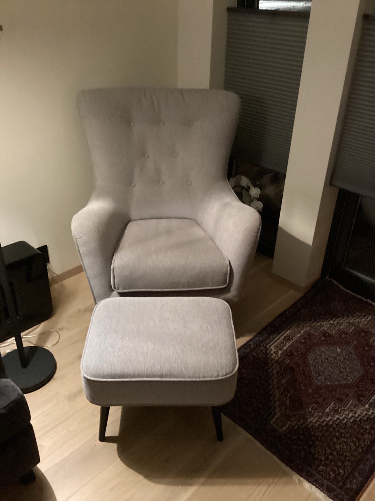 Meget pen lenestol med puff | FINN-torget