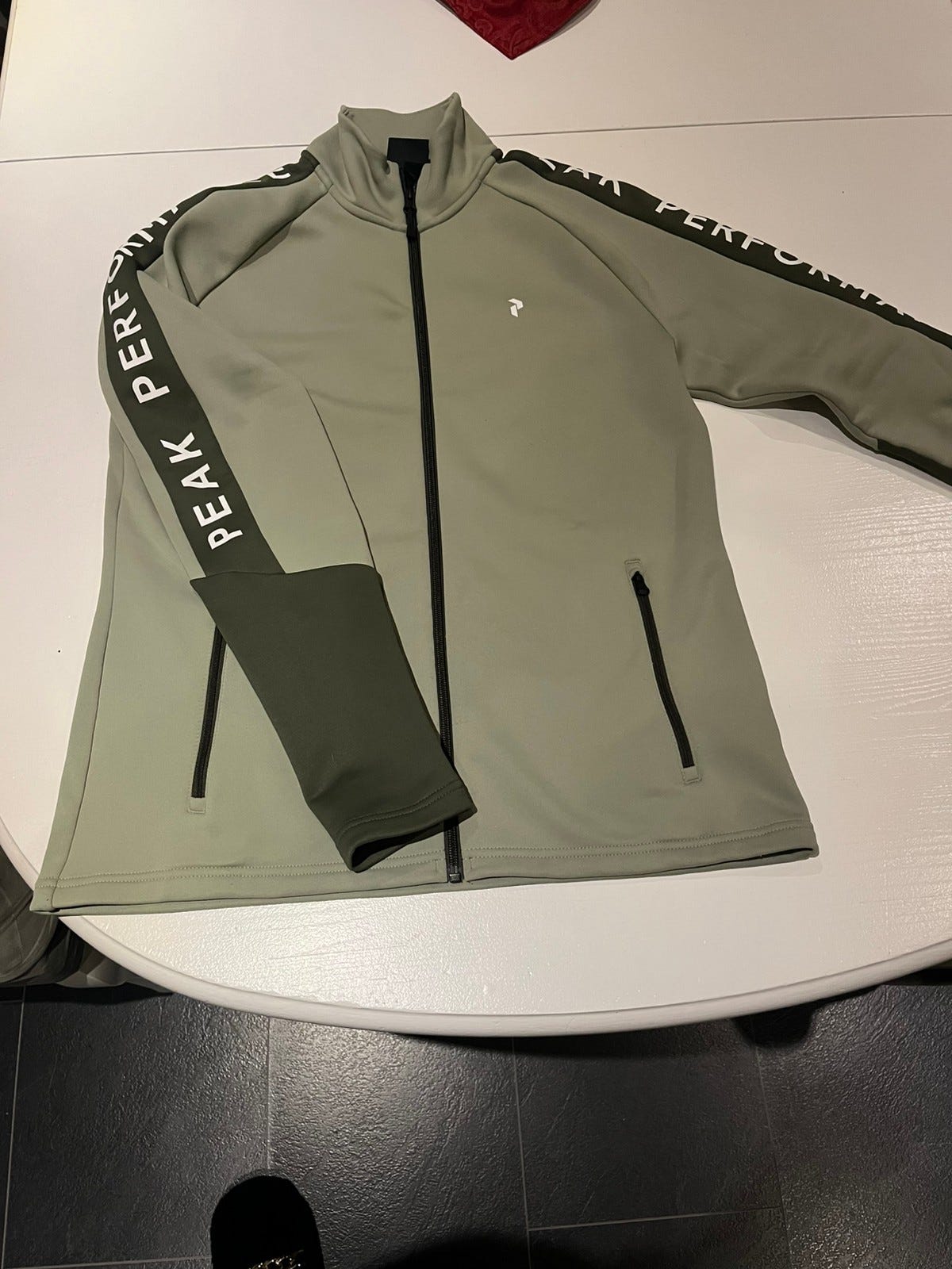 Peak Performance Rider Mid Zip Jacket | FINN-torget