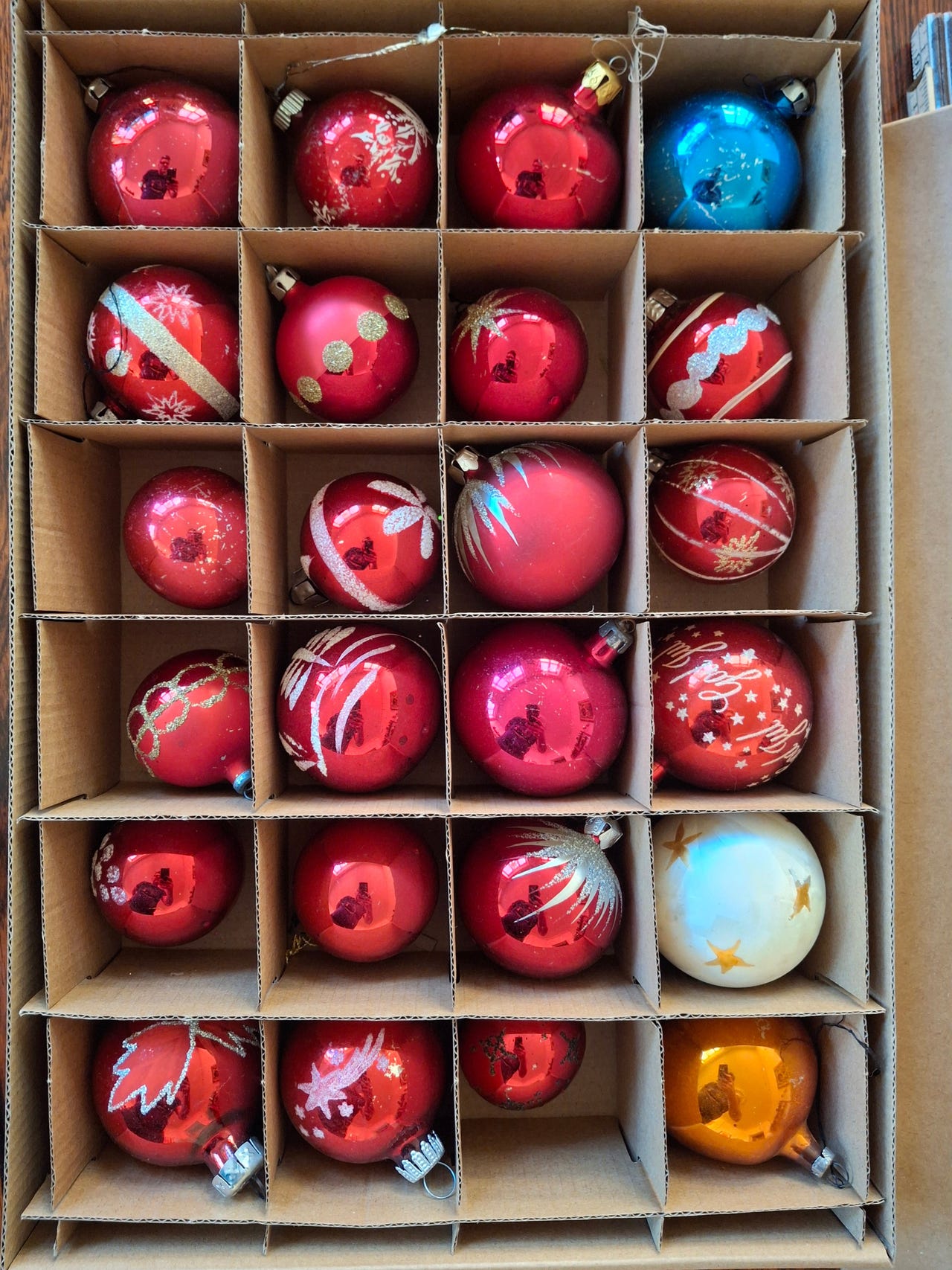 Gamle julekuler I glass | FINN-torget