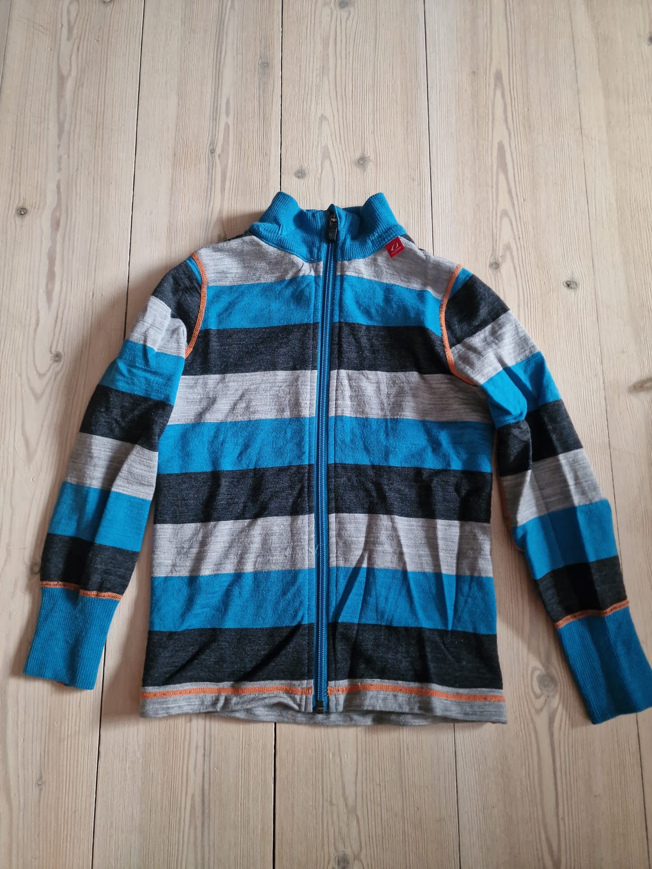 Ulvang ulljakke tynn str. 122 | FINN-torget